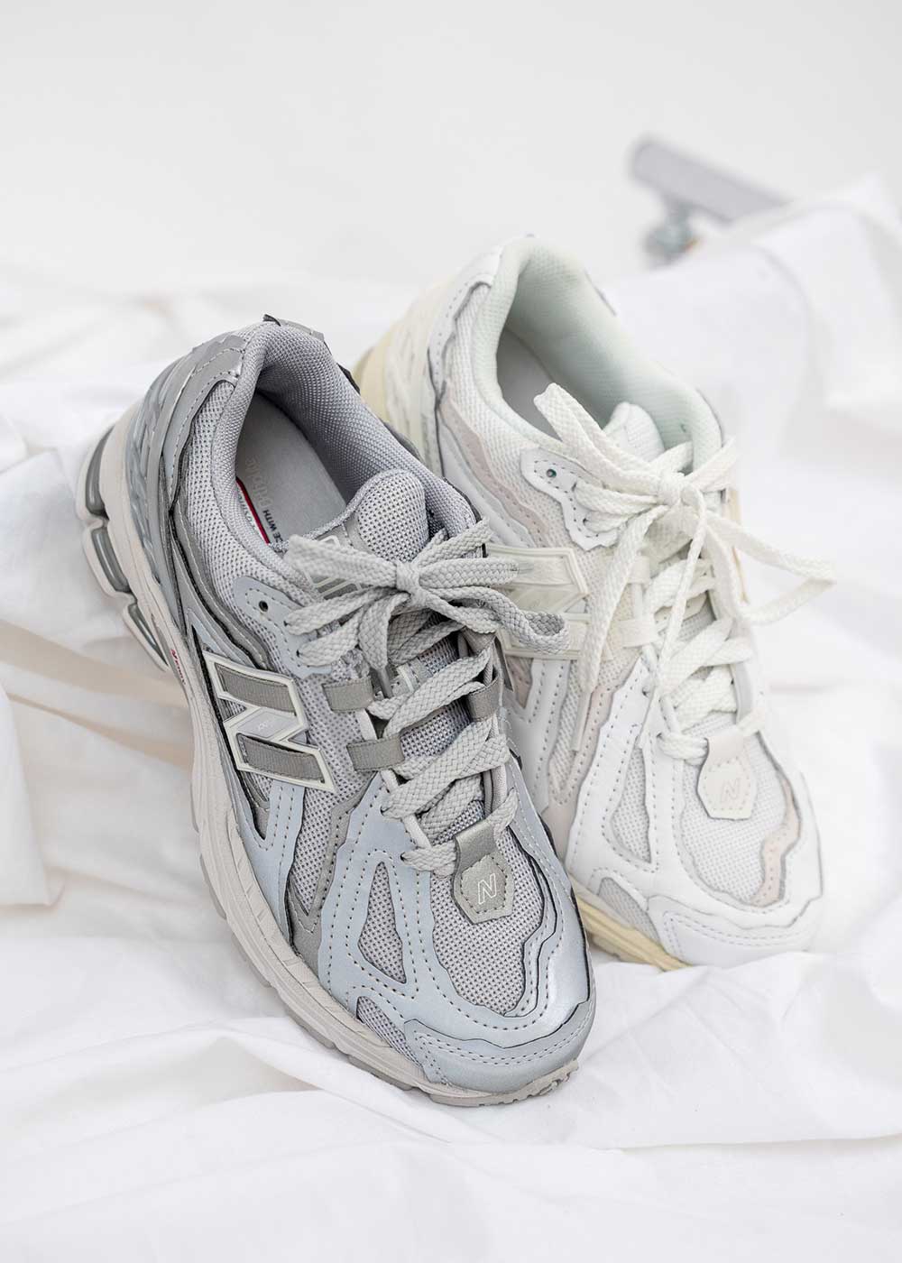 M1906DH - Silver Metallic